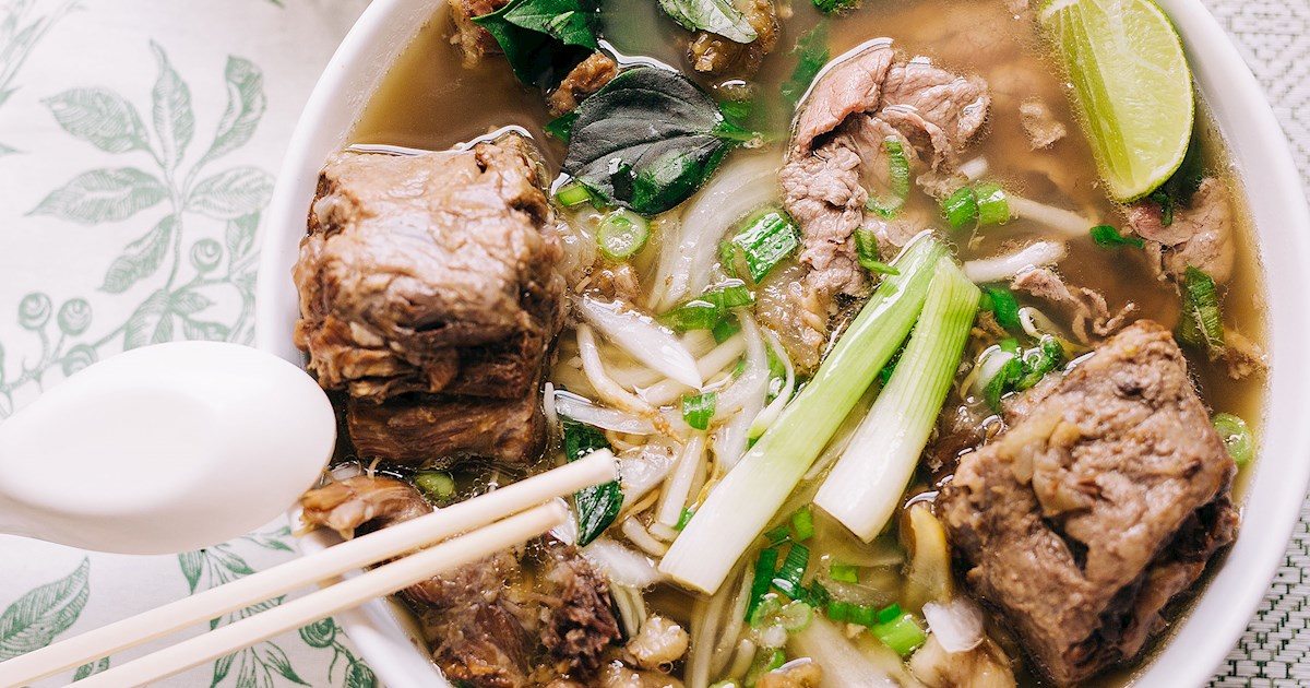 Phở bò Tái Chín | Traditional Noodle Soup From Northern Vietnam ...