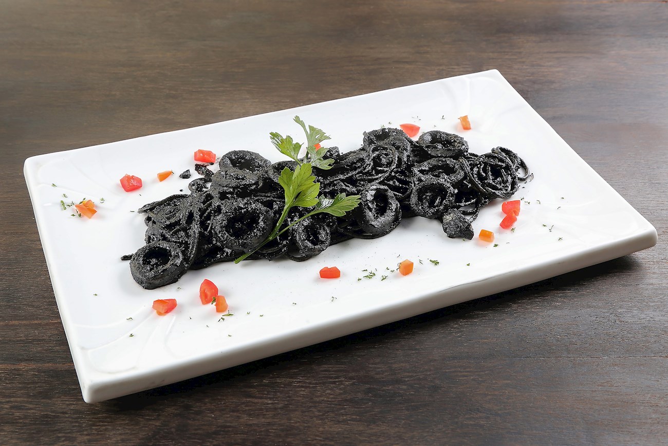 Spaghetti al Nero di Seppie | Traditional Pasta From Sicily, Italy