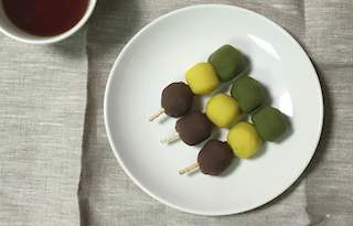 Goma Dango | Traditional Dessert From Japan | TasteAtlas