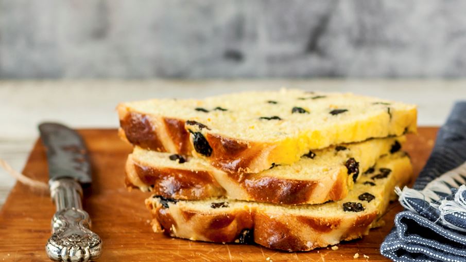 17 Best Sweet Breads in the United Kingdom - TasteAtlas