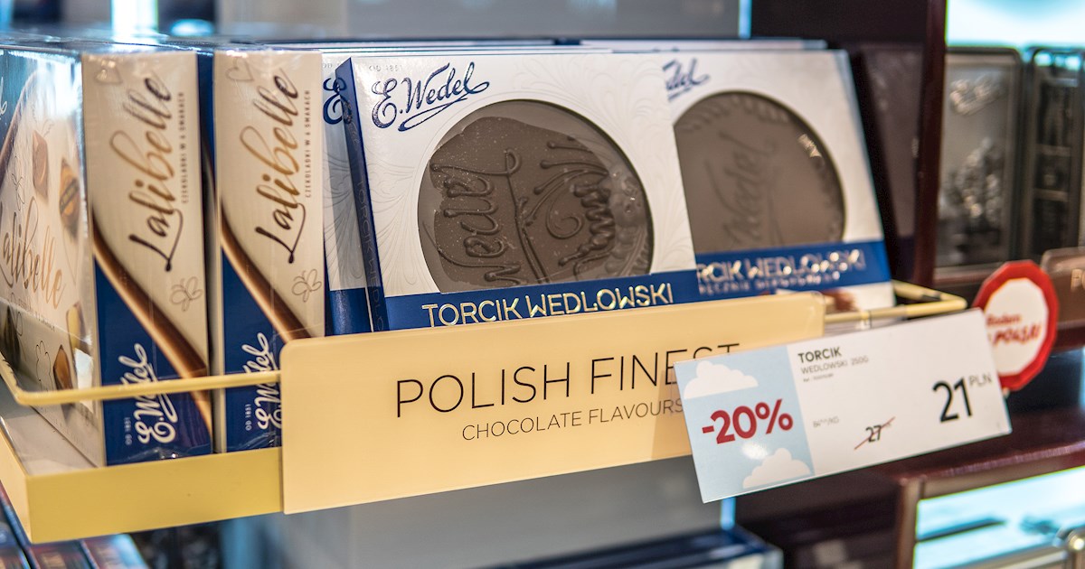 Torcik Wedlowski | Traditional Dessert From Poland, Central Europe