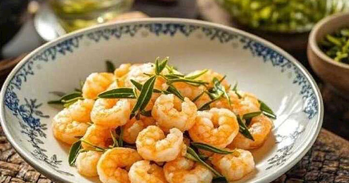 Lóngjǐng Xiārén | Traditional Shrimp/Prawn Dish From Hangzhou, China