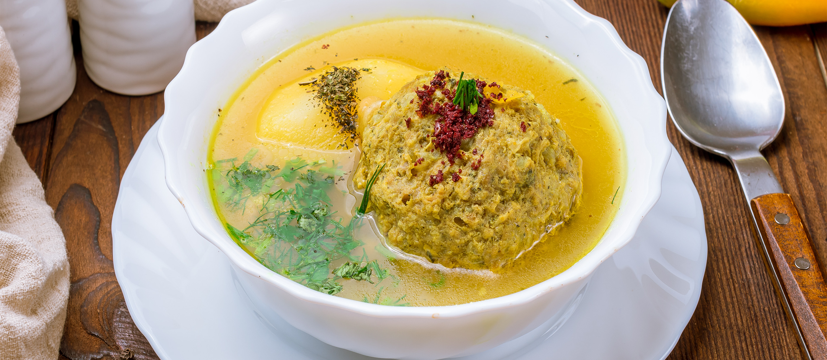 Kufta Bozbash | Traditional Meat Soup From Azerbaijan, Eastern Europe