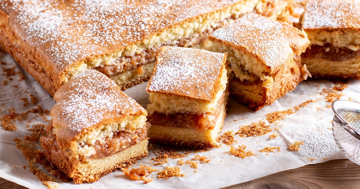 Almás Pite | Traditional Sweet Pie From Hungary, Central Europe