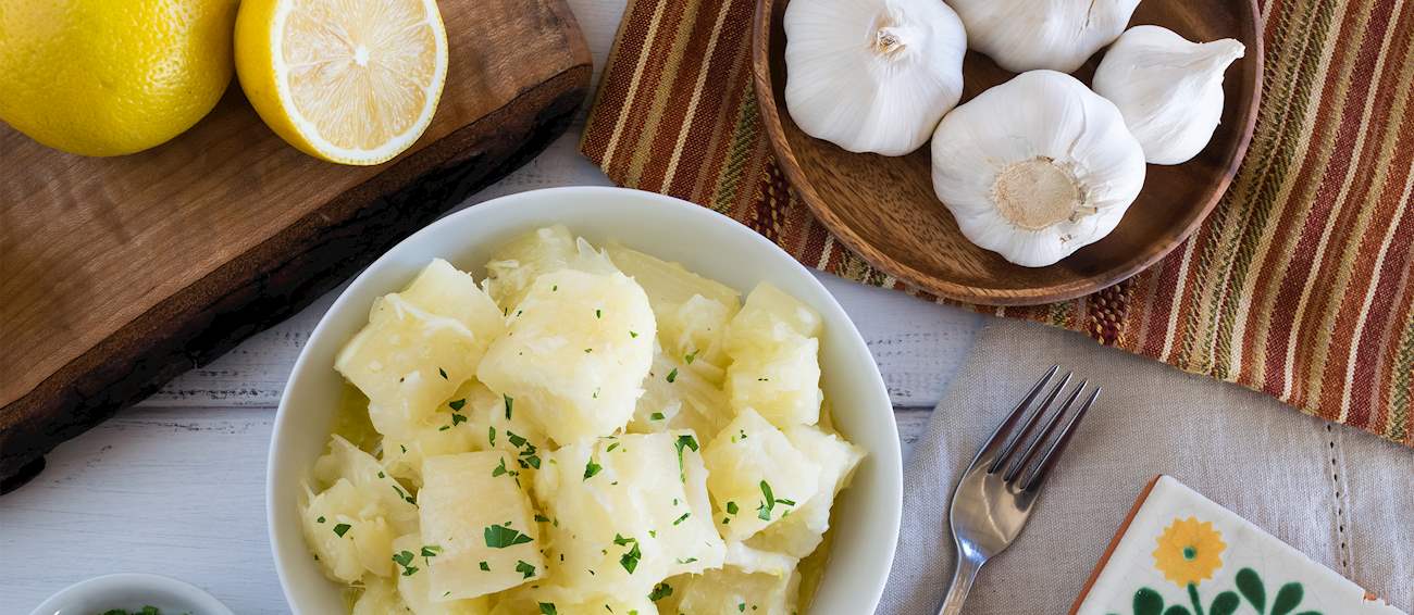 Yuca al Mojo | Traditional Side Dish From Panama