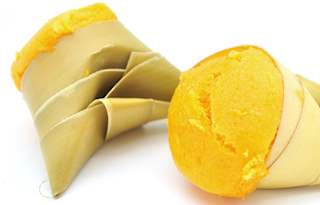 Khanom Tom | Traditional Dessert From Thailand, Southeast Asia