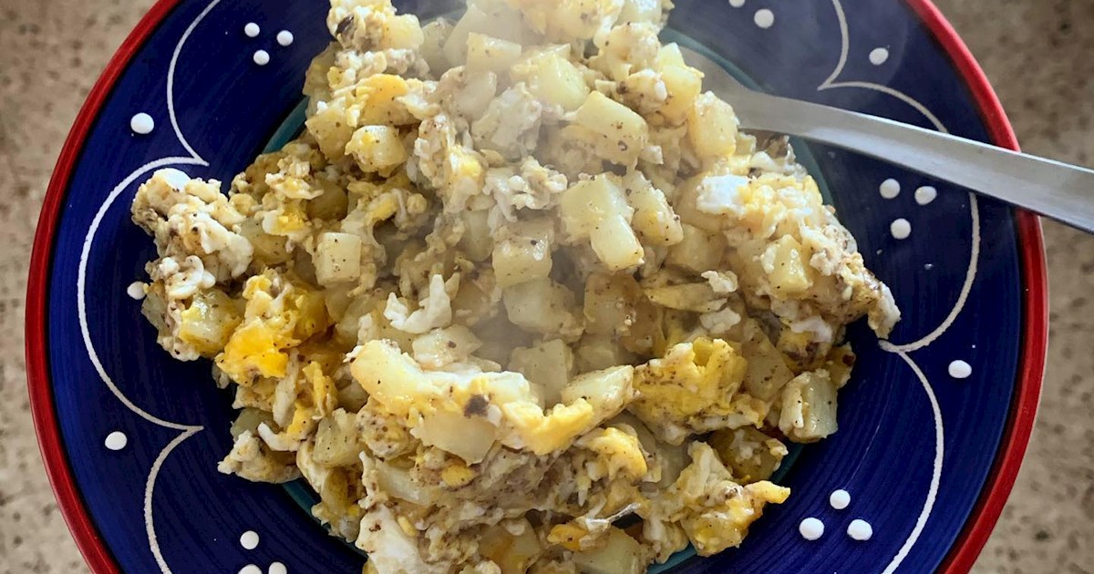 Patates me Avga | Traditional Egg Dish From Cyprus