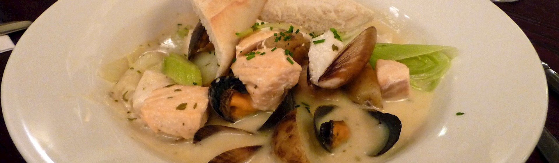 4 Most Popular Fish Dishes With Shellfish and Saltwater Fish - TasteAtlas