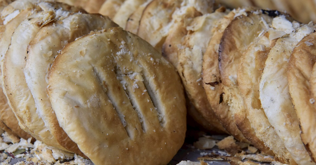 Bakarkhani | Traditional Flatbread From Dhaka, Bangladesh