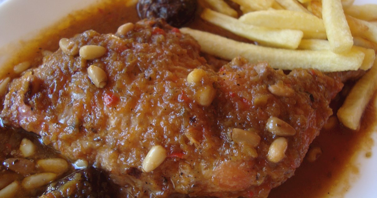 Pollo a la Catalana | Traditional Chicken Dish From Catalonia, Spain