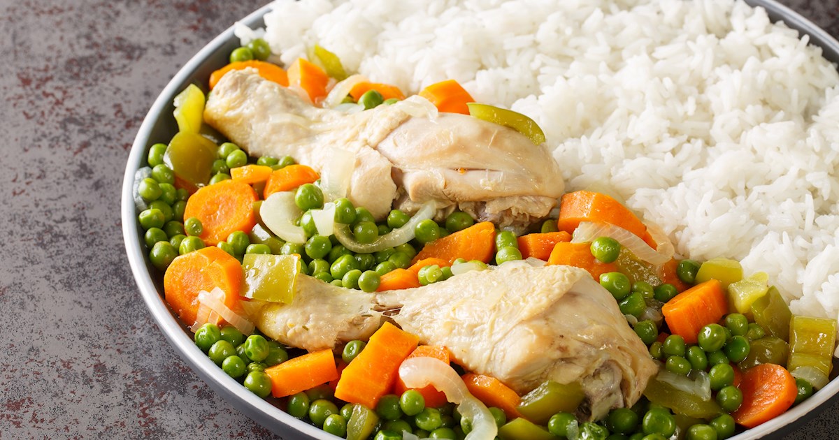 Pollo Arvejado | Traditional Stew From Chile