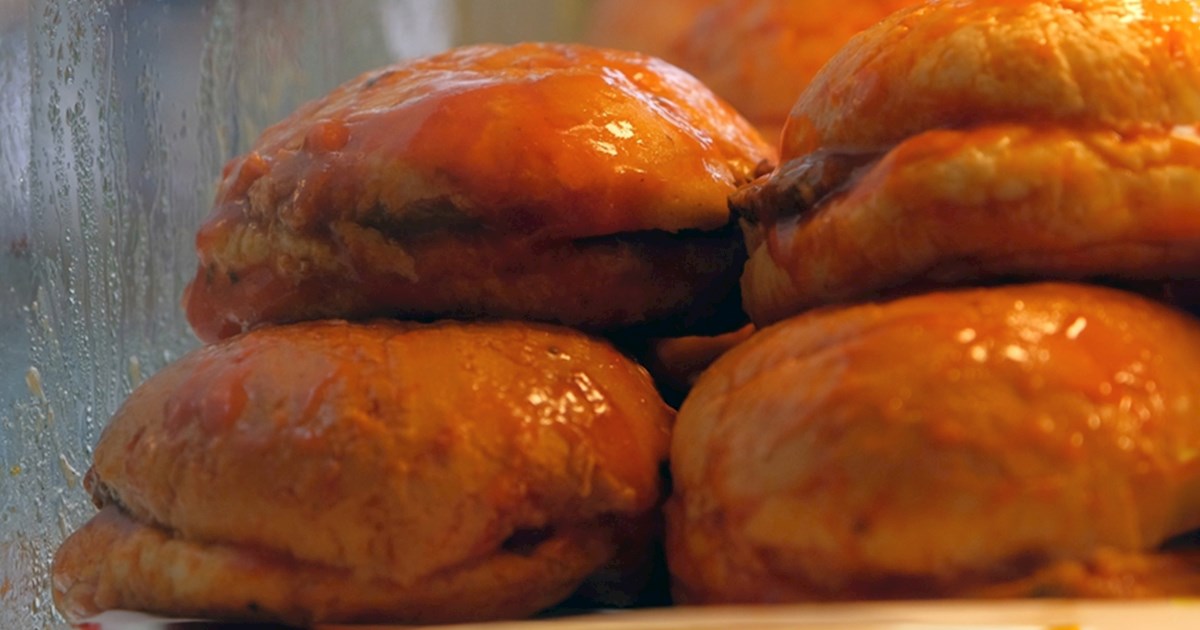 Islak Hamburger | Traditional Burger From Istanbul, Turkiye