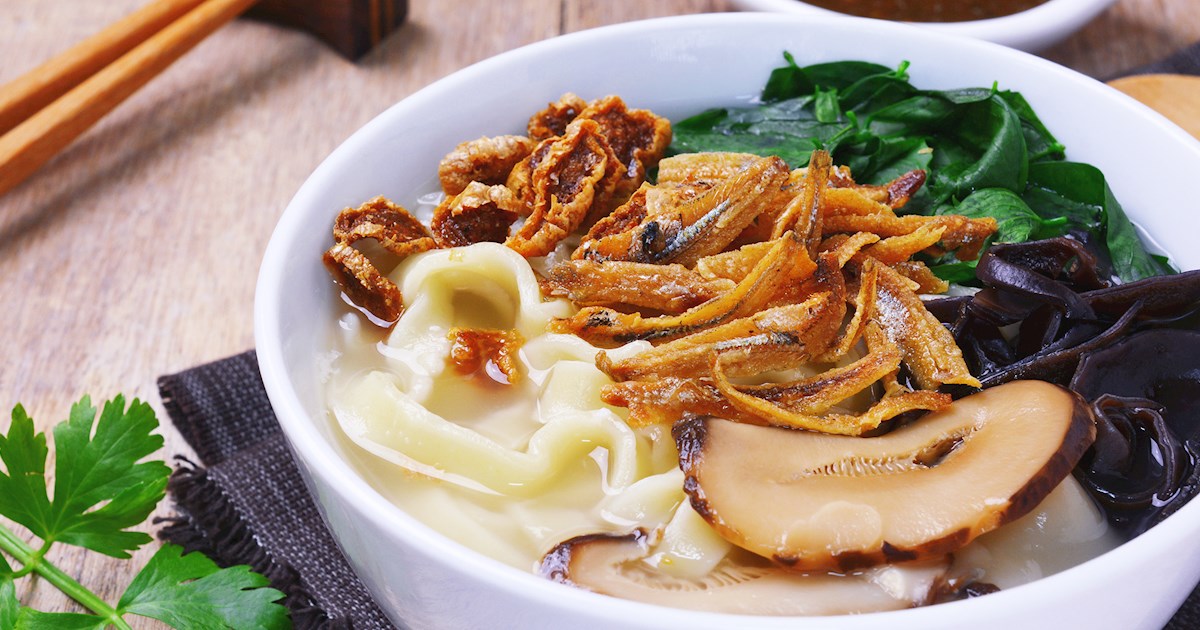 Pan Mee | Traditional Noodle Dish From Malaysia, Southeast Asia