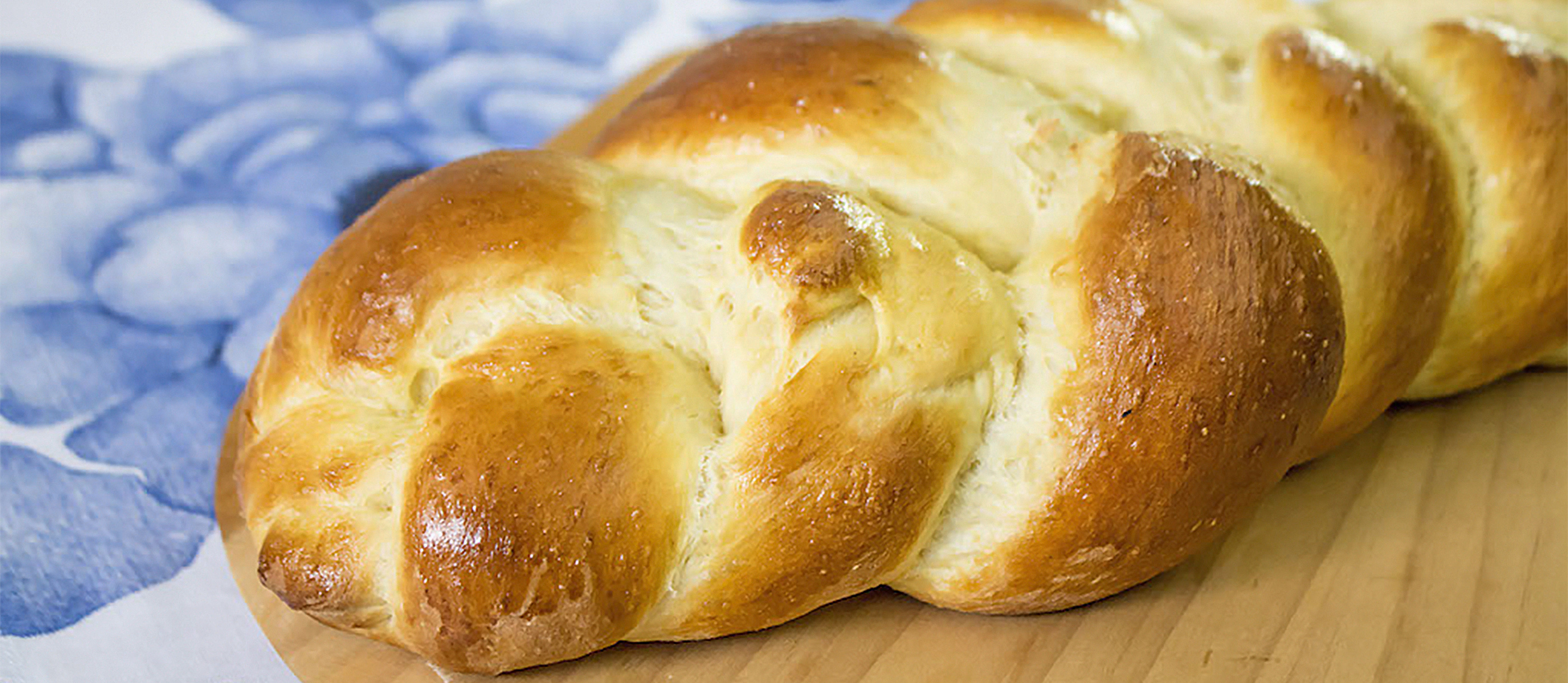 Pan de Huevo | Traditional Bread From Chile