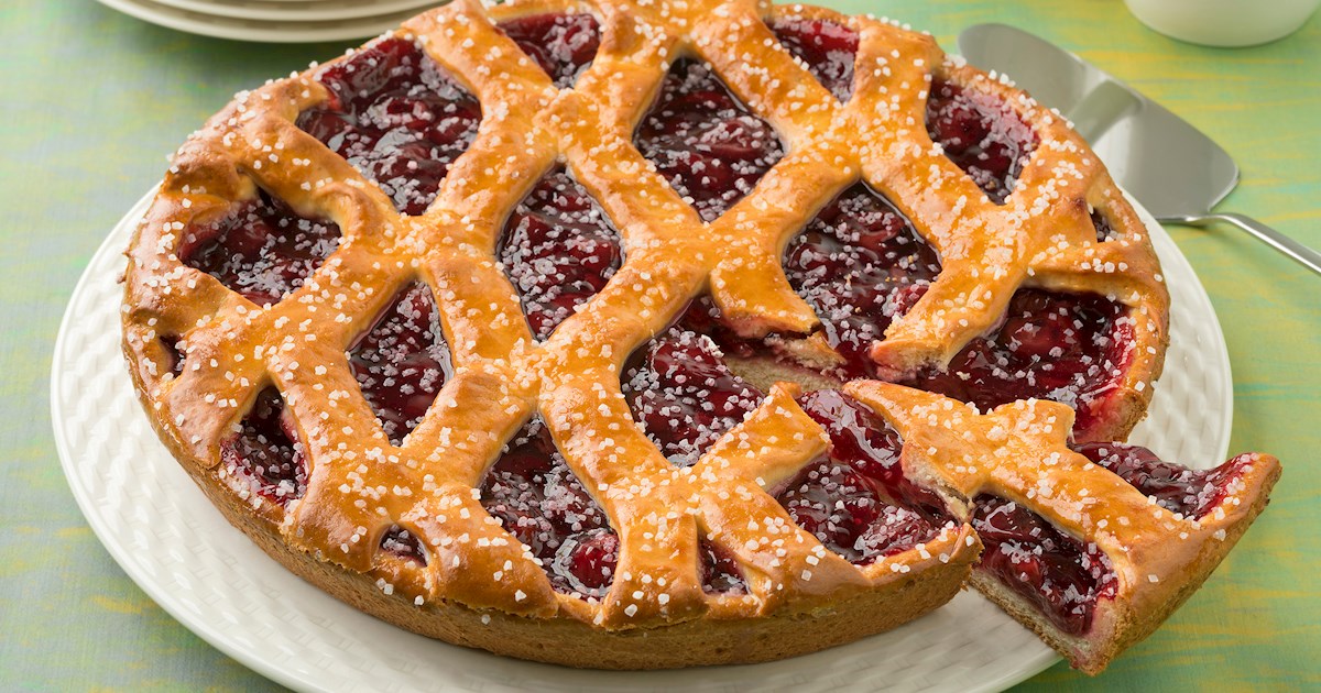 Vlaai | Traditional Sweet Pie From Limburg, Netherlands