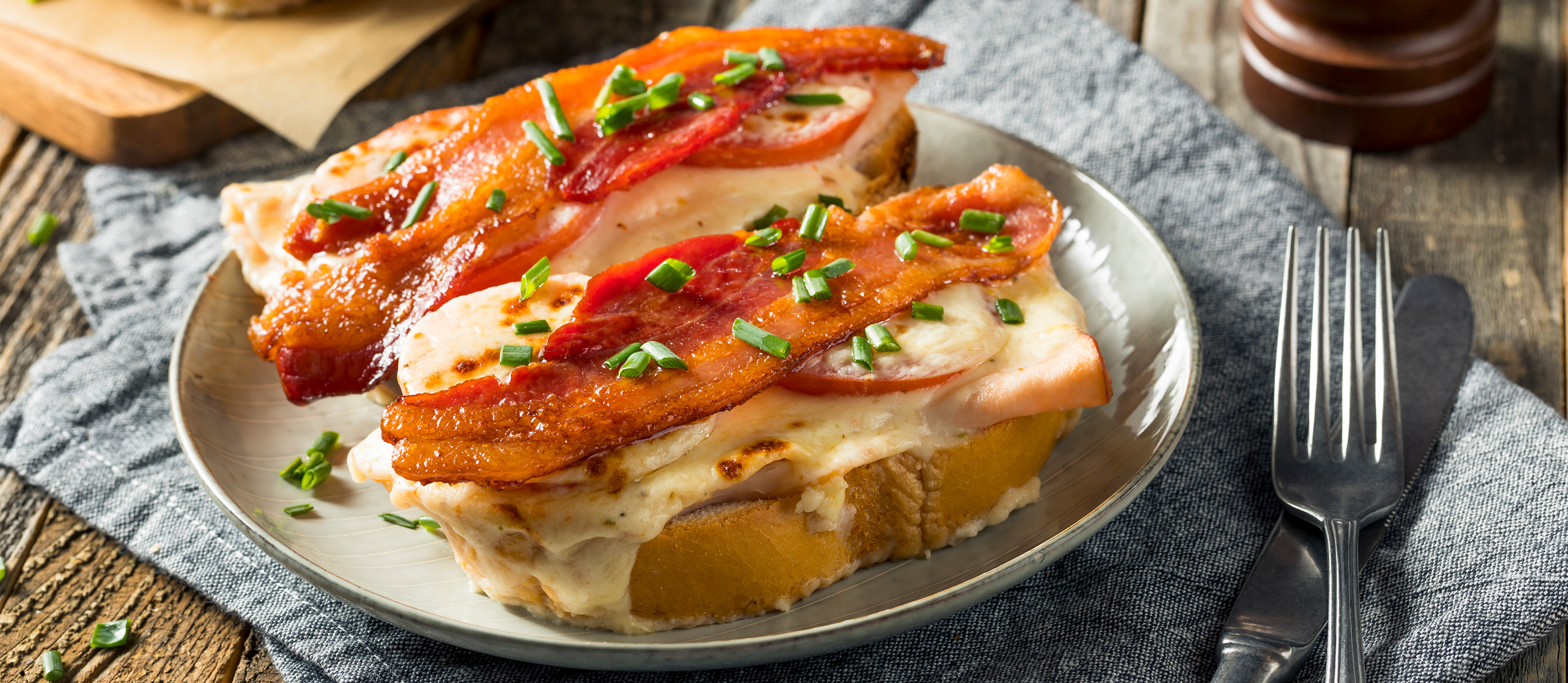 Hot Brown | Traditional Sandwich From Louisville, United States of America