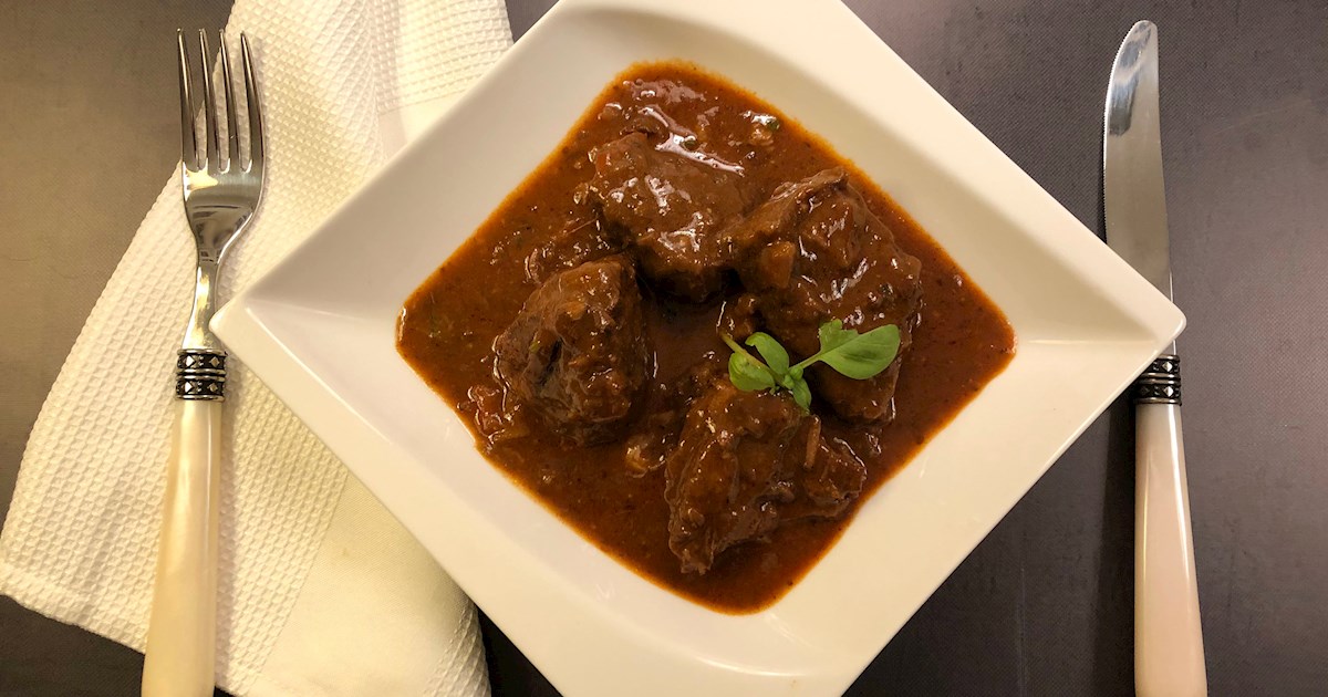 Wiener Saftgulasch | Traditional Stew From Vienna, Austria