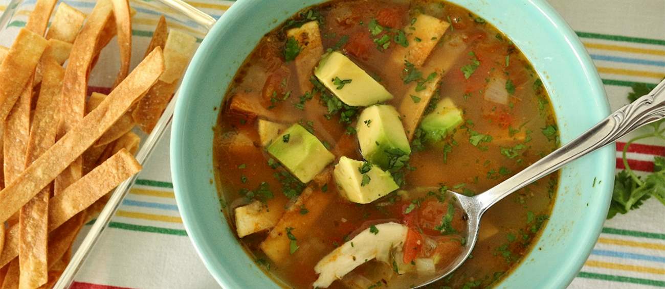 Sopa de Lima | Traditional Soup From Yucatán, Mexico