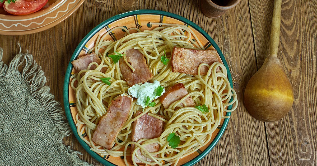 Spaghetti al Guanciale | Traditional Pasta From Abruzzo, Italy