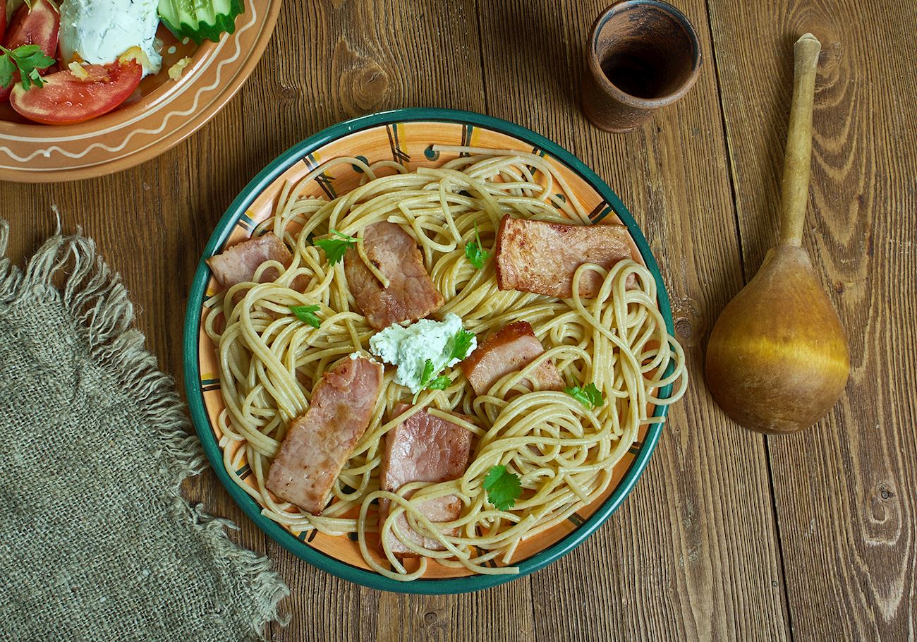 Spaghetti al Guanciale | Traditional Pasta From Abruzzo, Italy