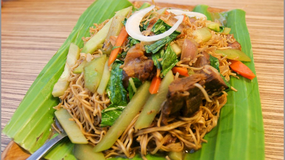 13 Best Noodle Dishes in the Philippines - TasteAtlas