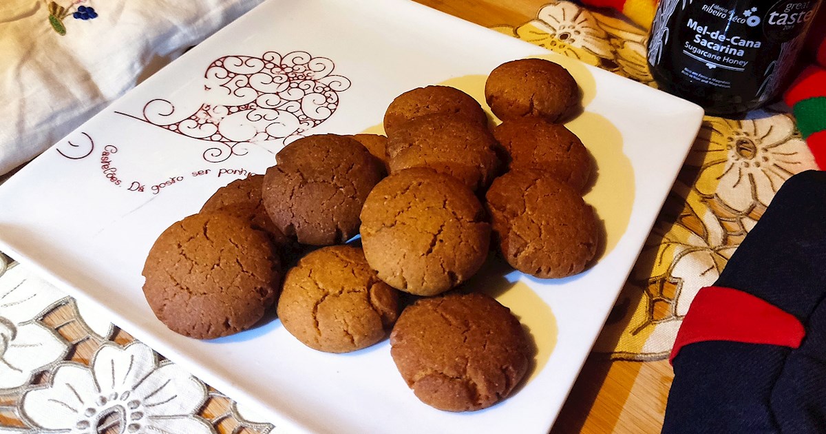 Broas de Mel | Traditional Cookie From Madeira, Portugal