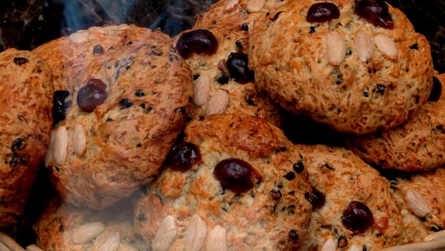 17 Best Sweet Breads in the United Kingdom - TasteAtlas