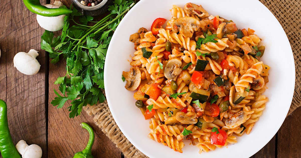 3 Most Popular Pasta Dishes With Fungi and Olives - TasteAtlas