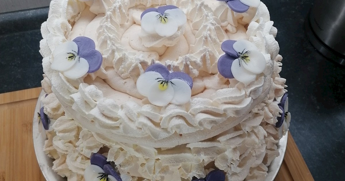 Spanische Windtorte | Traditional Cake From Austria, Central Europe