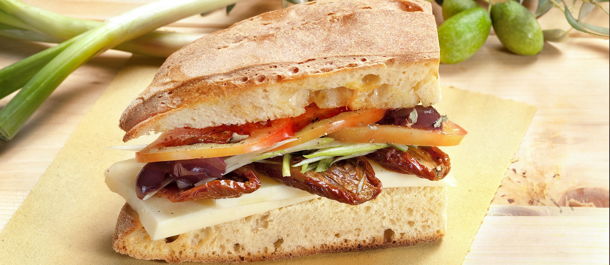 Where to Eat the Best Pane Cunzato in the World? | TasteAtlas