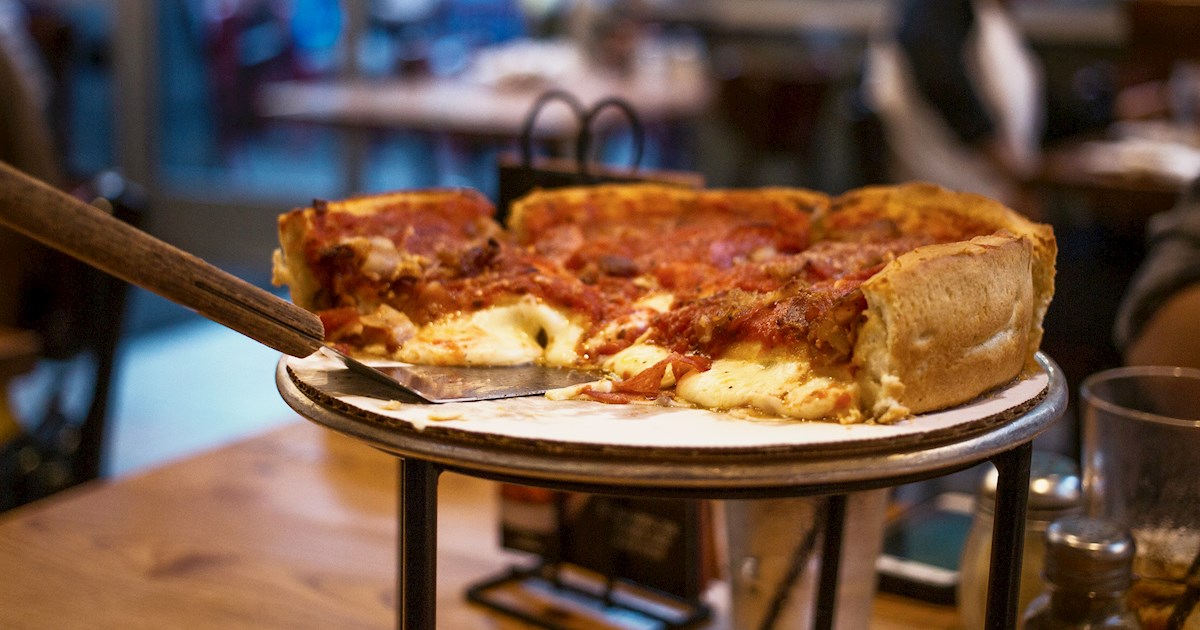 Chicago-style Deep Dish Pizza Authentic Recipe | TasteAtlas