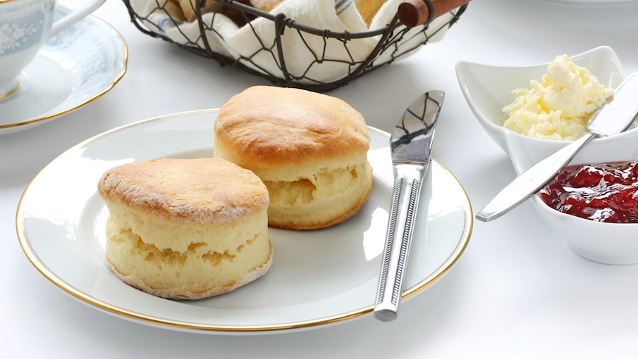 11 Best Sweet Breads in England - TasteAtlas