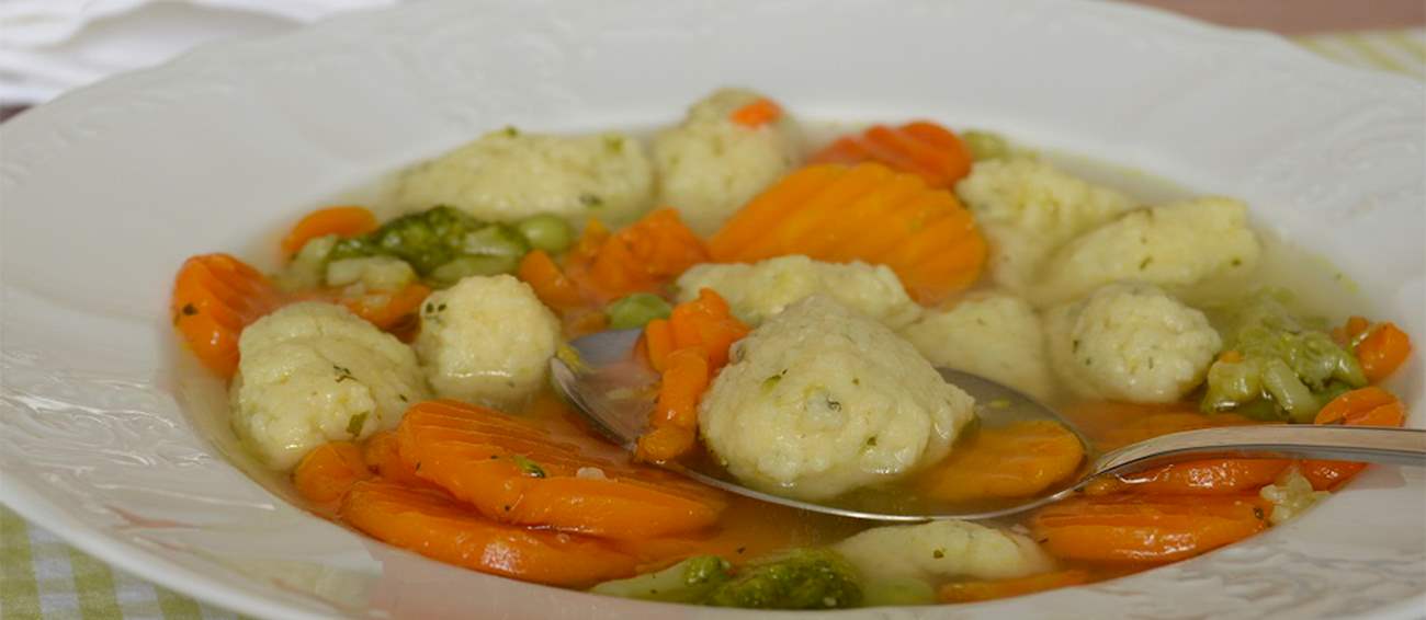 Zöldségleves | Traditional Vegetable Soup From Hungary