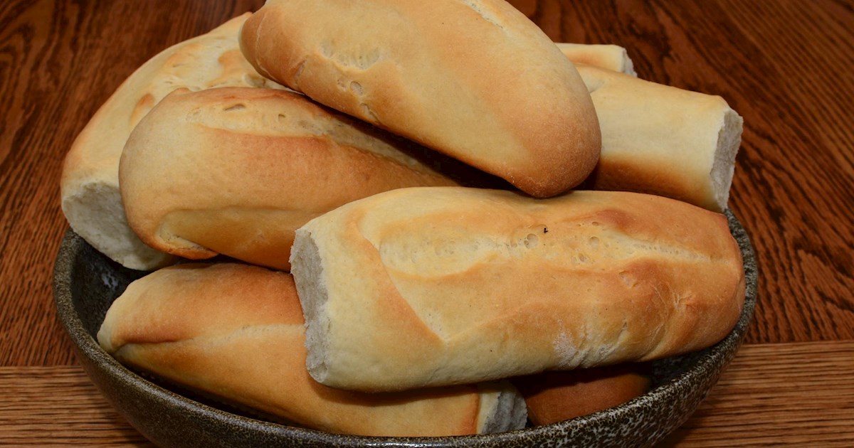 4 Worst Rated North American Bread Rolls - TasteAtlas