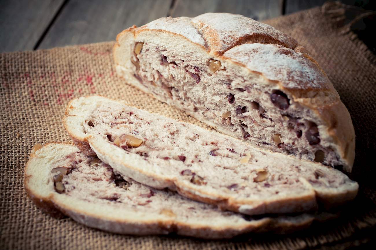 7 Best Rated French Breads - TasteAtlas