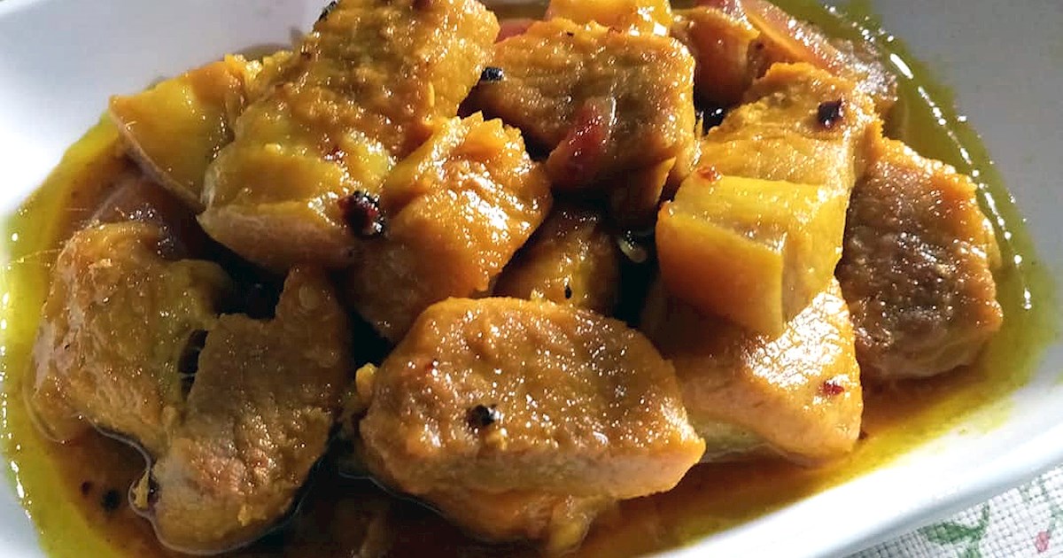 Where to Eat the Best Adobong Dilaw in the World? | TasteAtlas