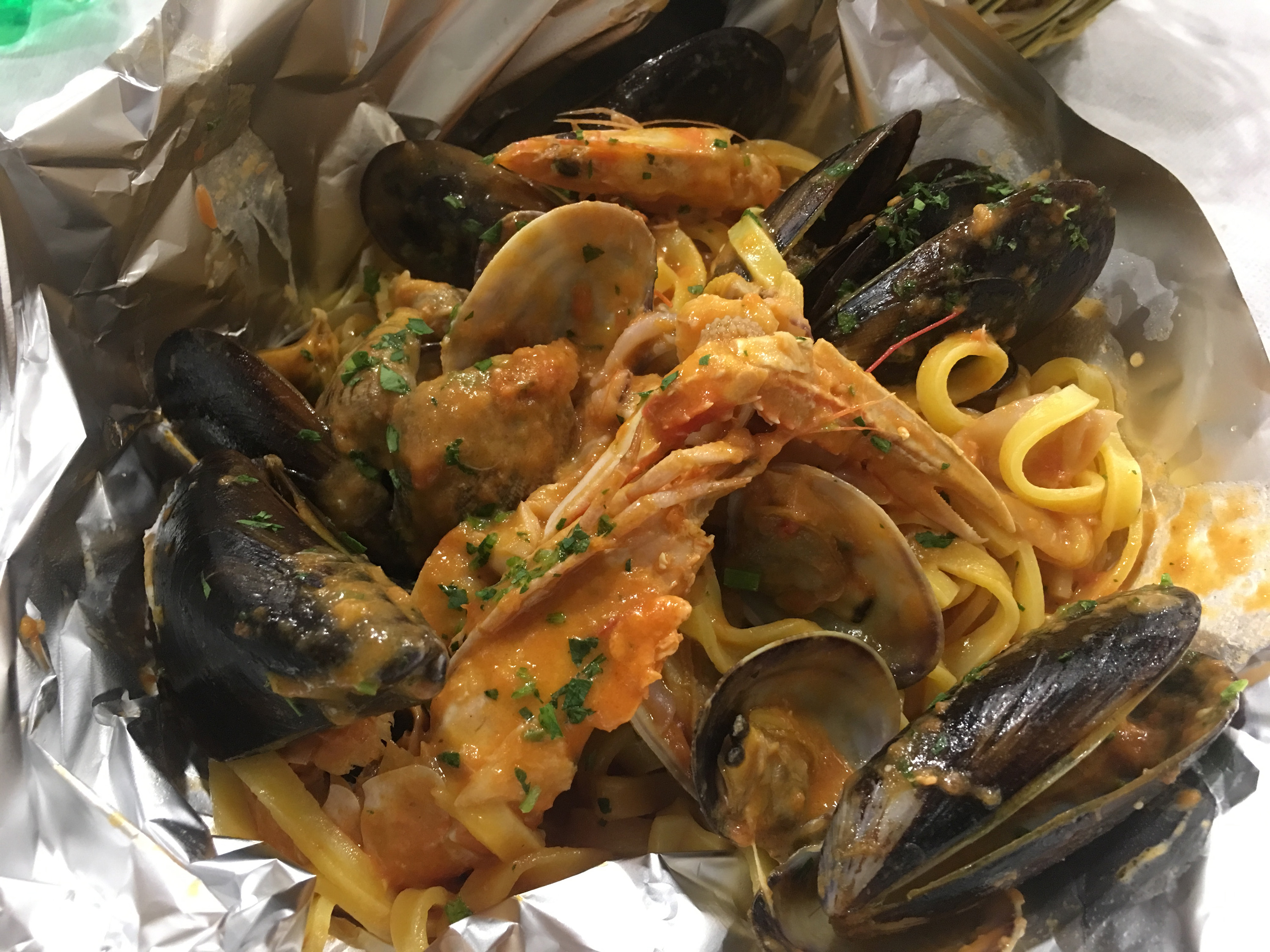 Linguine al Cartoccio | Traditional Pasta From Apulia, Italy