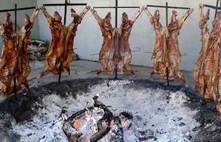 Cordero Patagónico al Asador | Traditional Lamb/Mutton Dish From ...