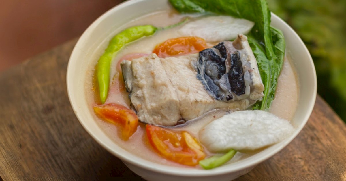 Sinigang na Bangus | Traditional Fish Soup From Philippines, Southeast Asia