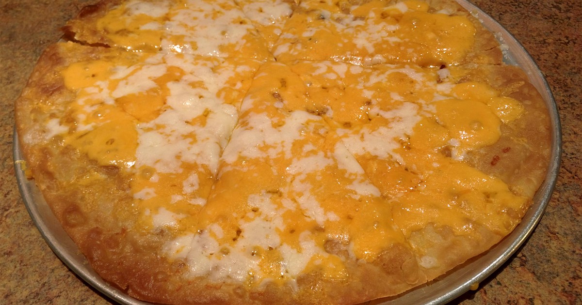 Arizona Cheese Crisp | Traditional Appetizer From Tucson, United States ...