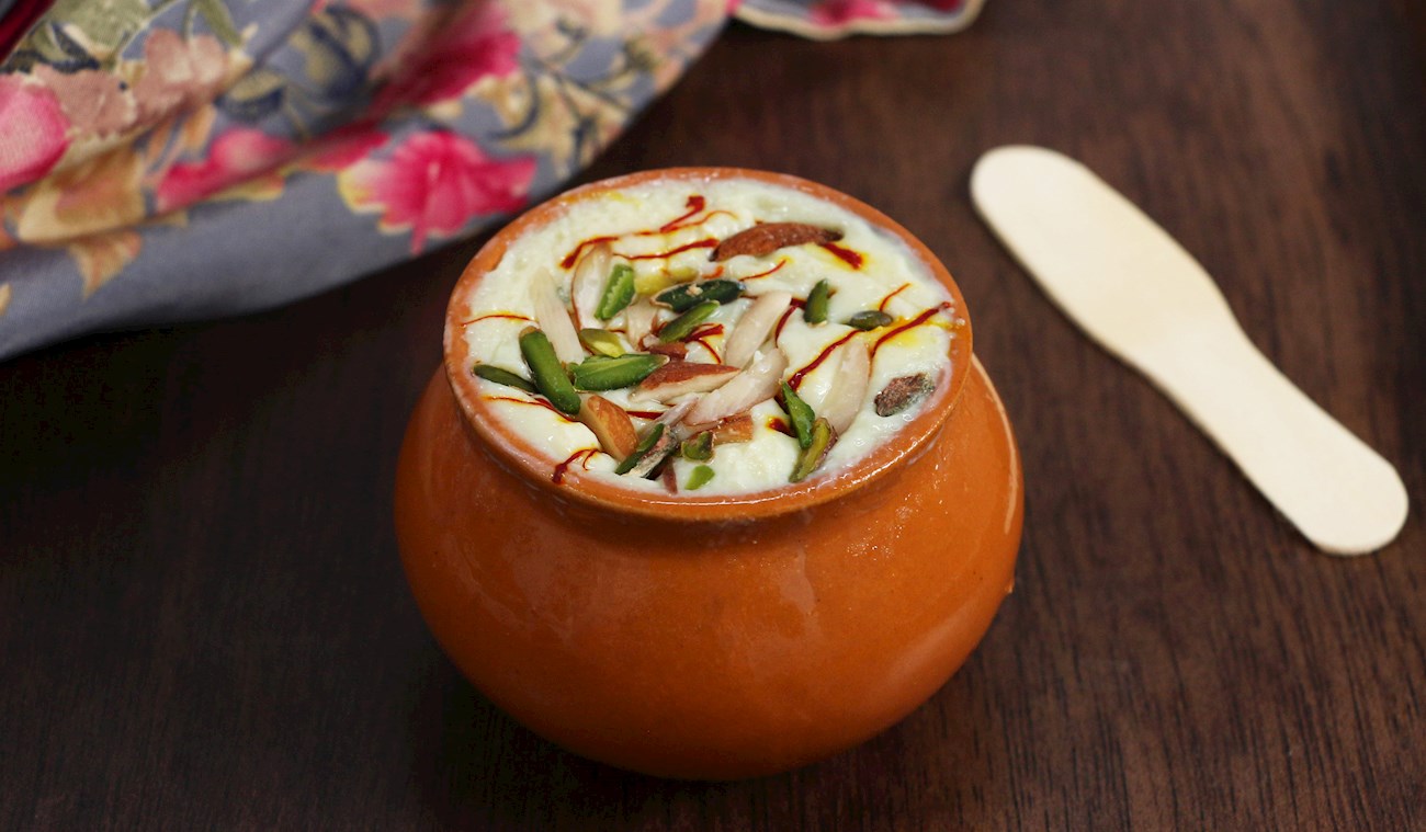 Matka Kulfi | Traditional Frozen Dessert From India