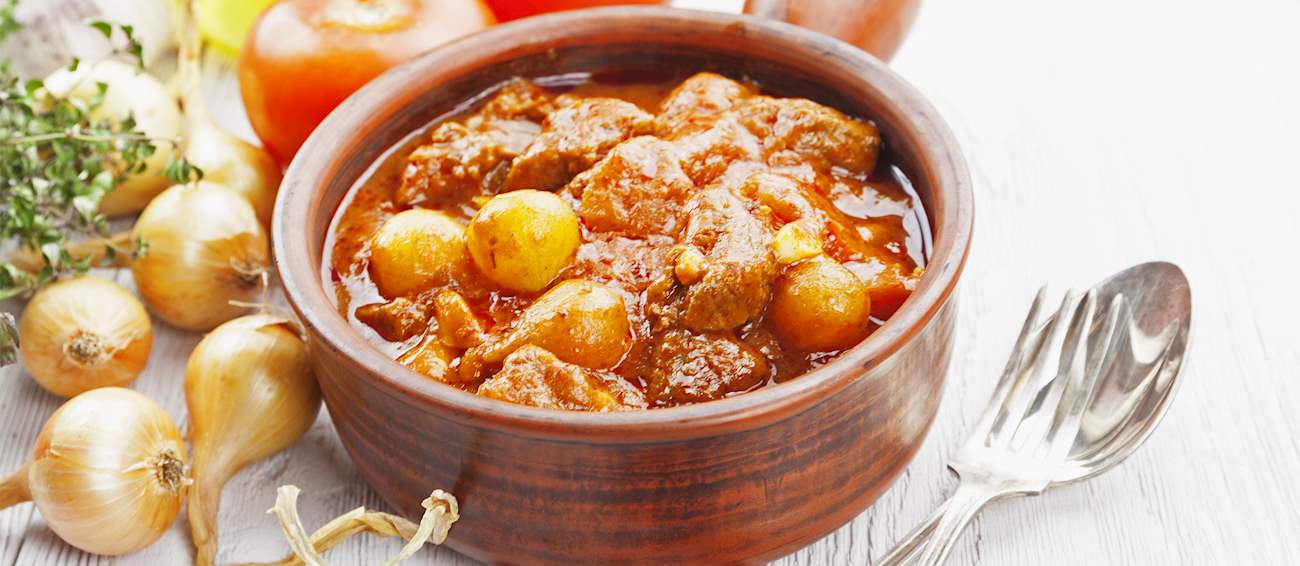 Stifado | Traditional Stew From Greece