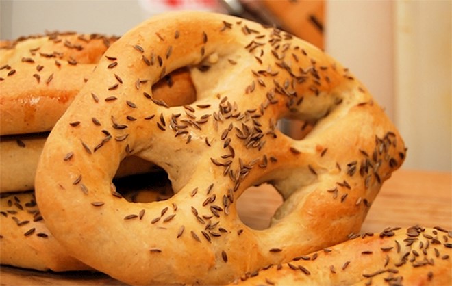 Swiss Breads: Best Recipes & Restaurants | TasteAtlas