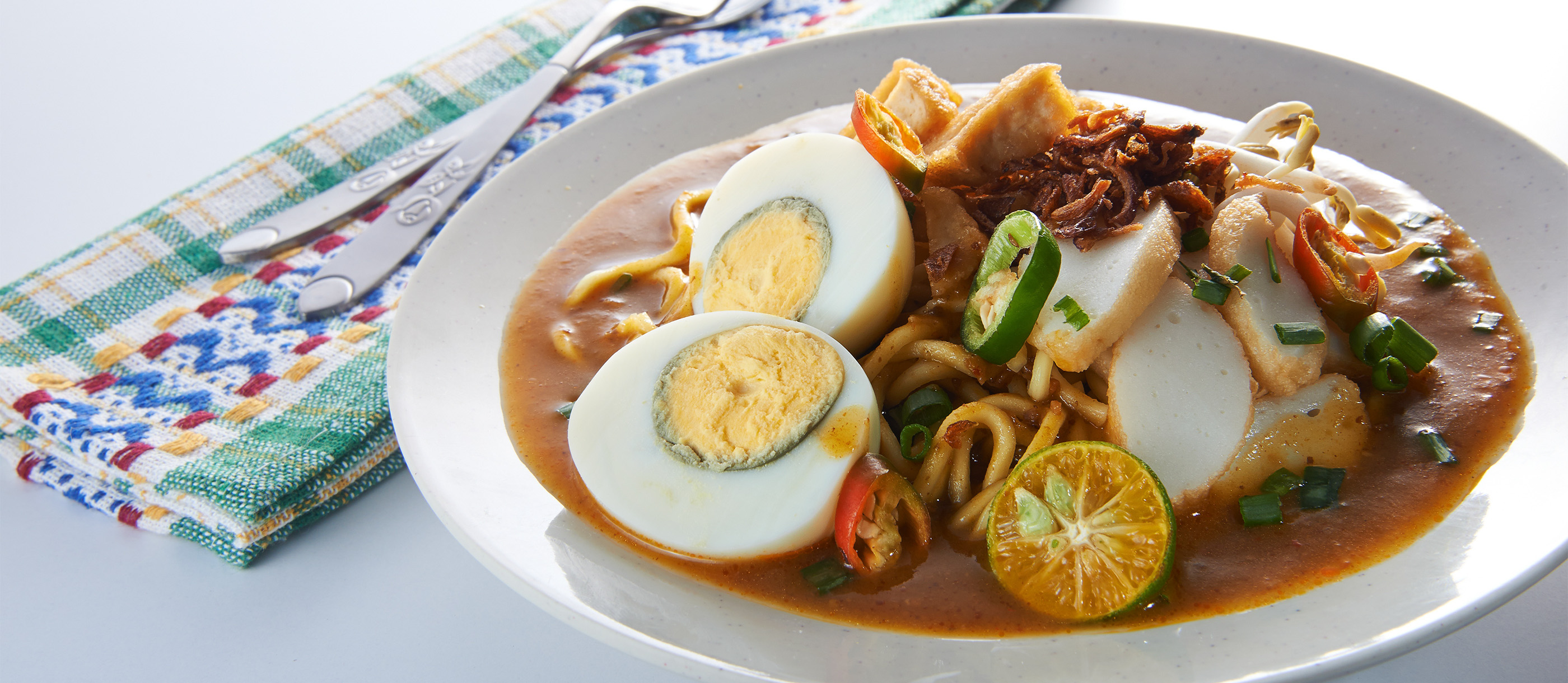 Mee Rebus | Traditional Noodle Dish From Malaysia, Southeast Asia