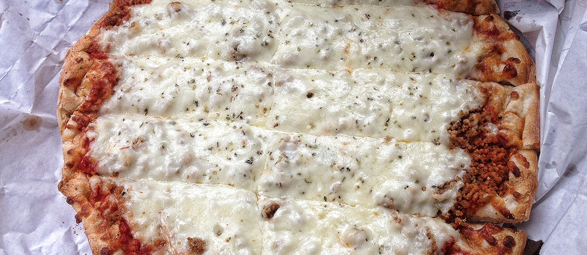 Where to Eat the Best Quad City-Style Pizza in the World? | TasteAtlas