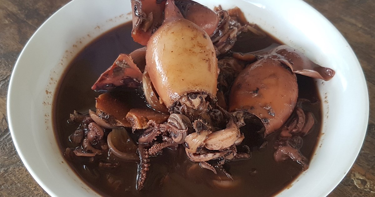 Adobong Pusit | Traditional Squid Dish From Philippines, Southeast Asia