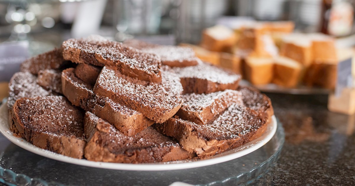 Dolce di Castagne | Traditional Cake From Tuscany, Italy