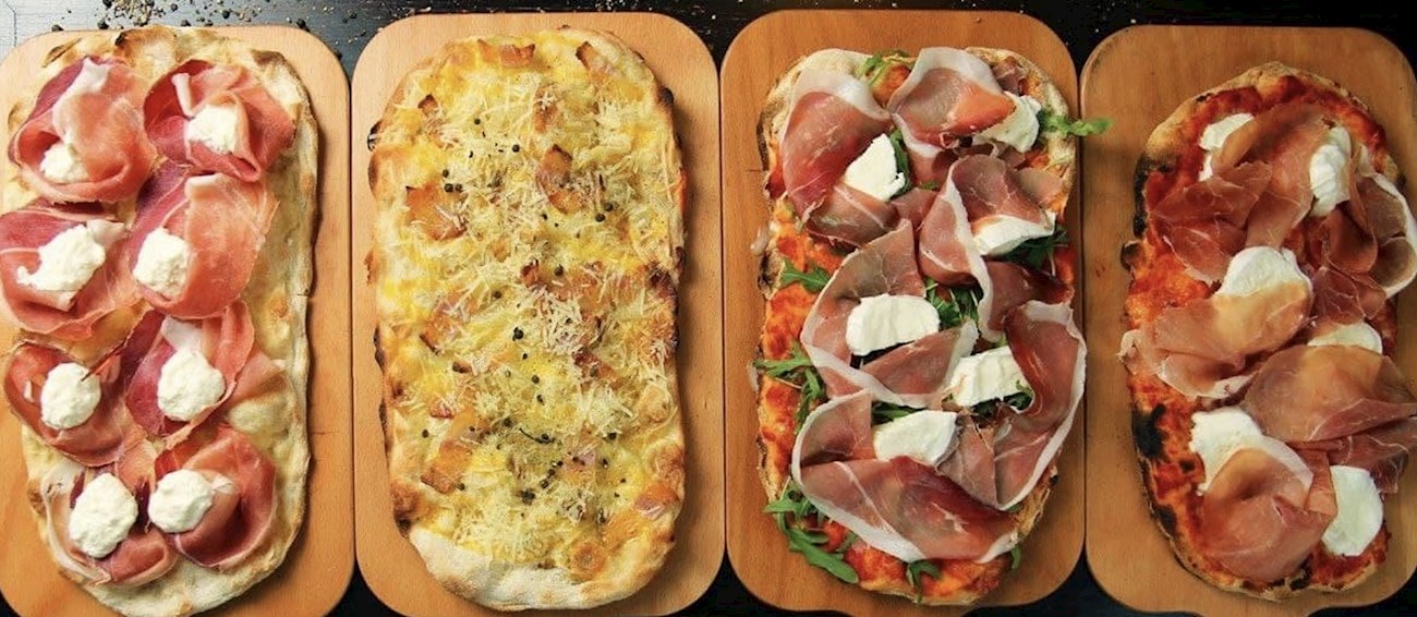 Pizza Romana | Traditional Pizza From Lazio, Italy