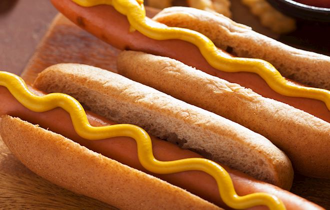 American Hot Dogs: Best Recipes & Restaurants | TasteAtlas