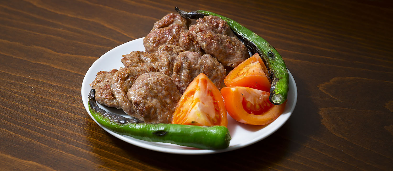 İnegöl Köfte | Traditional Meat Dish From İnegöl, Turkey | TasteAtlas